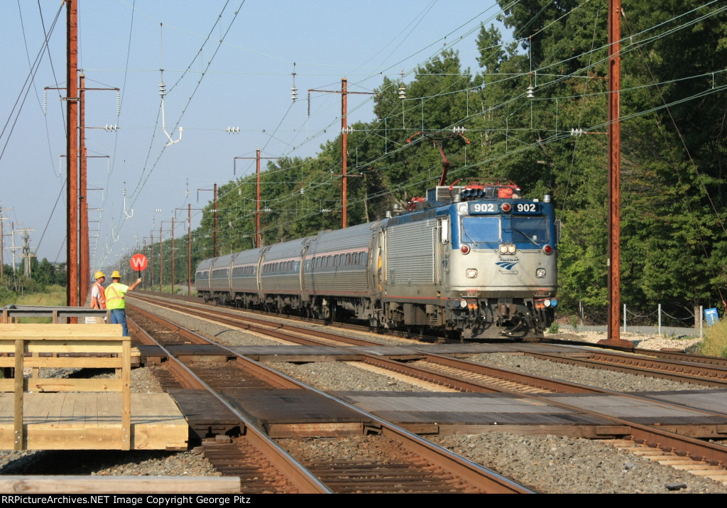 Amtrak train 56(23)